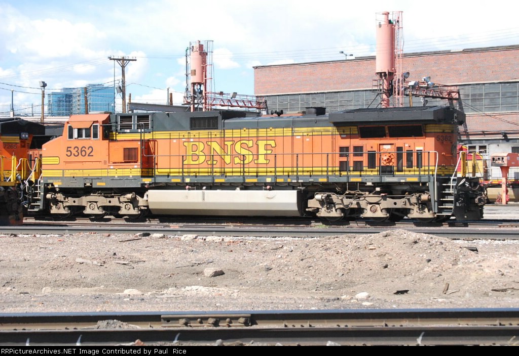 BNSF 5362